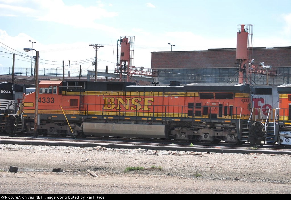 BNSF 4333